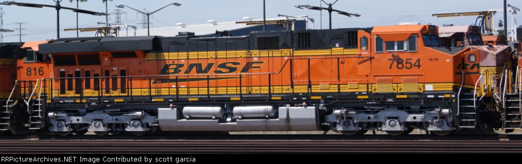 BNSF 7854